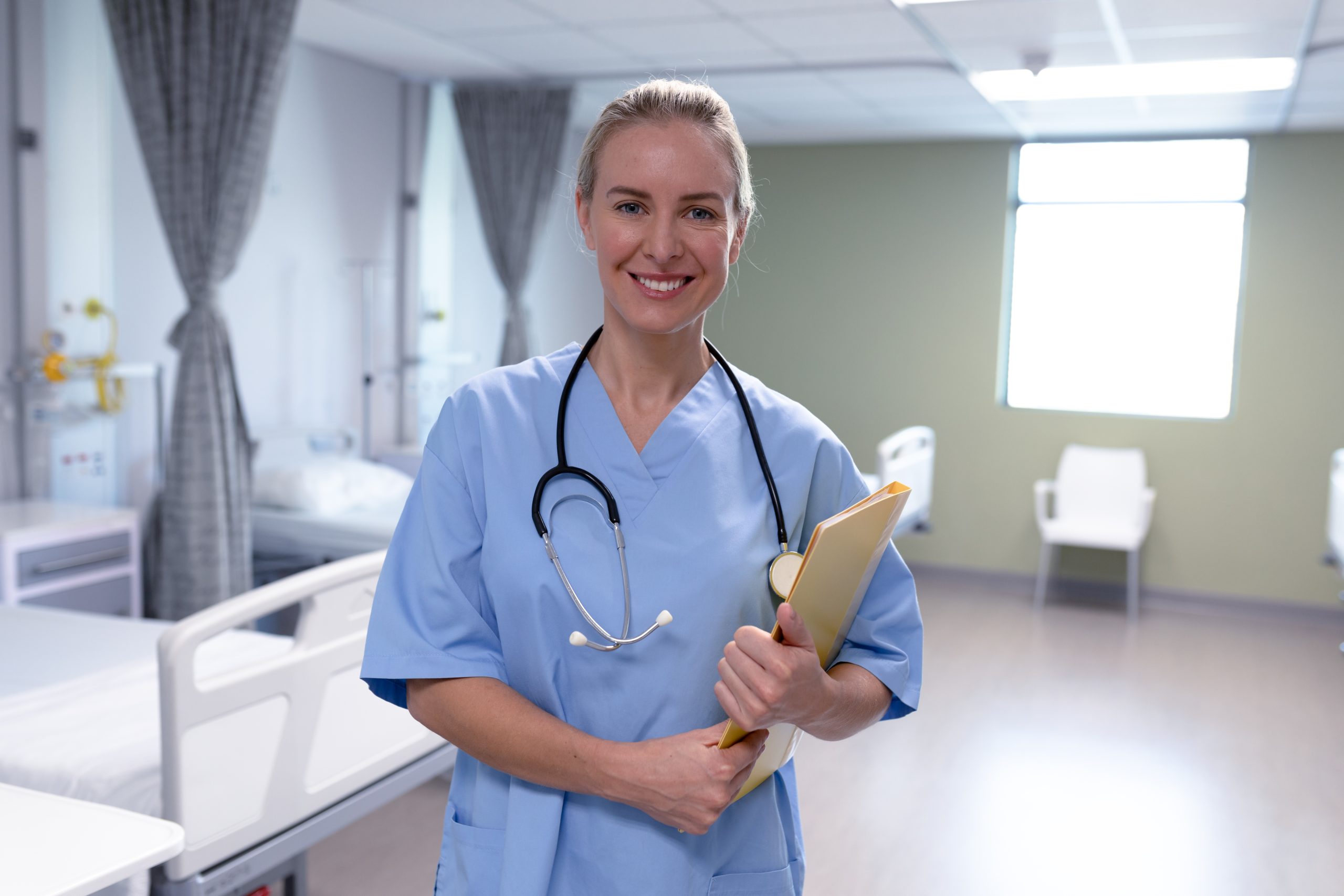 What Does an Intensive Care Nurse Do?